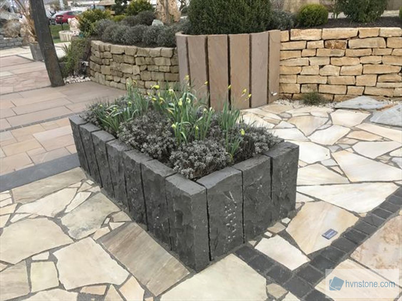 Black Basalt Palisades / Kerbs