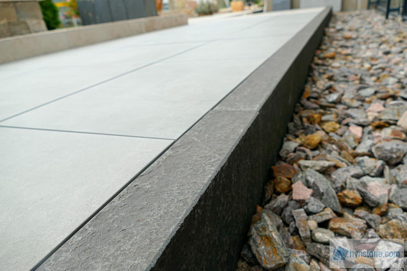 Black Basalt Palisades / Kerbs