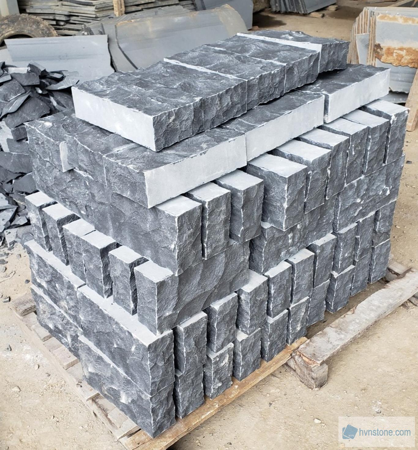 Black Basalt Wall Stone / Bricks