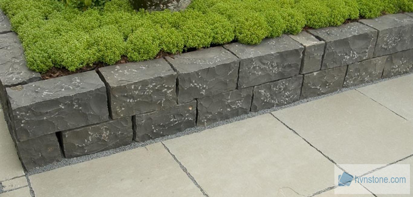 Black Basalt Wall Stone / Bricks