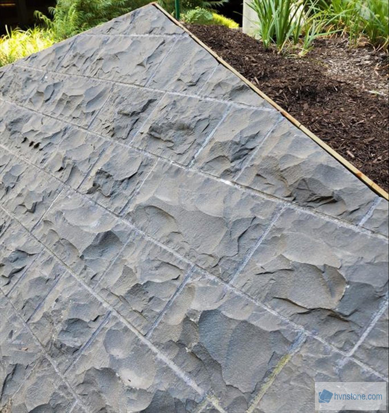 Black Basalt Wall Stone / Bricks